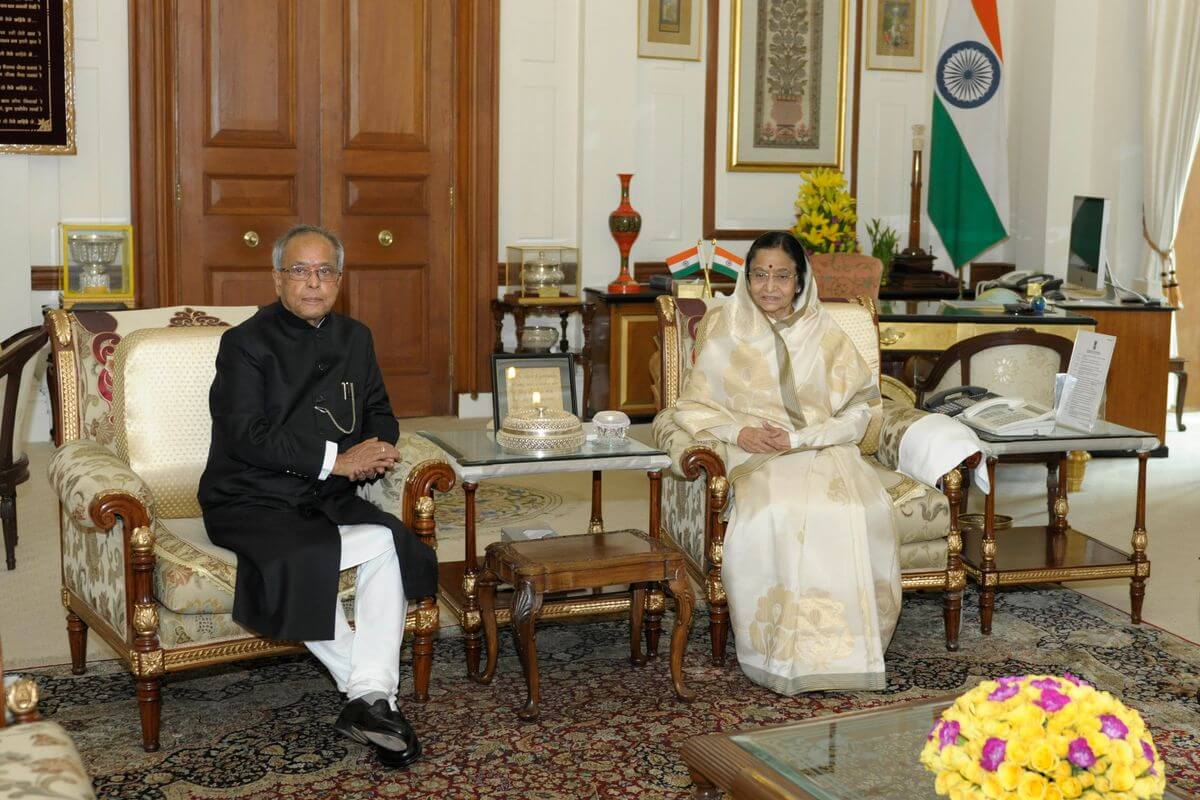 Meeting Before Proceeding To Parliament For Swearing In Ceremony Smt meeting-before-proceeding-to-parliament-for-swearing-in-ceremony-smt